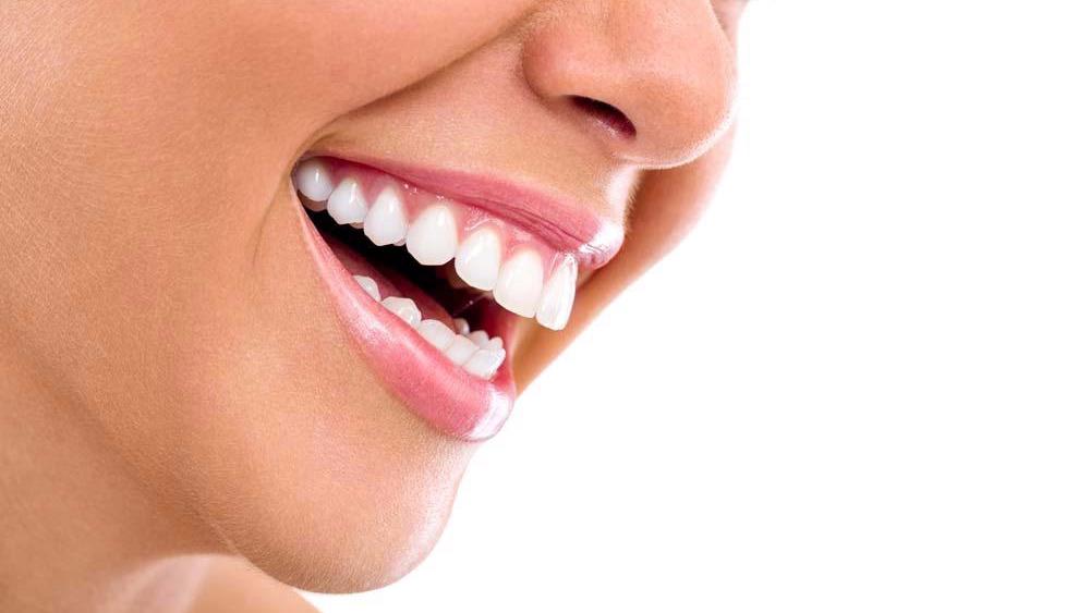 Advantages of a Whiter Smile | Teeth Whitening Flowery Branch
